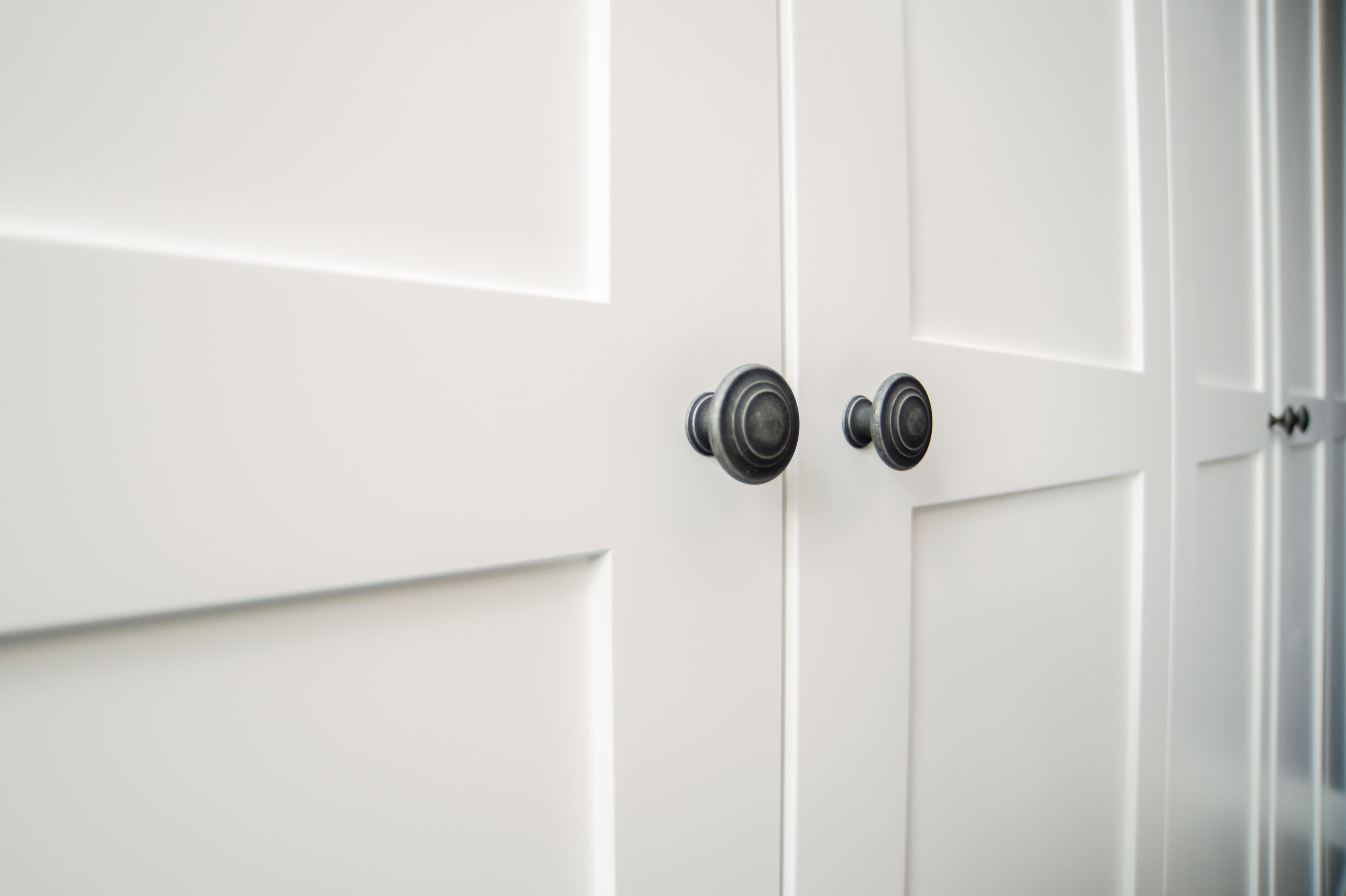 White Shaker Wardrobe - Powney Supreme Kitchens
