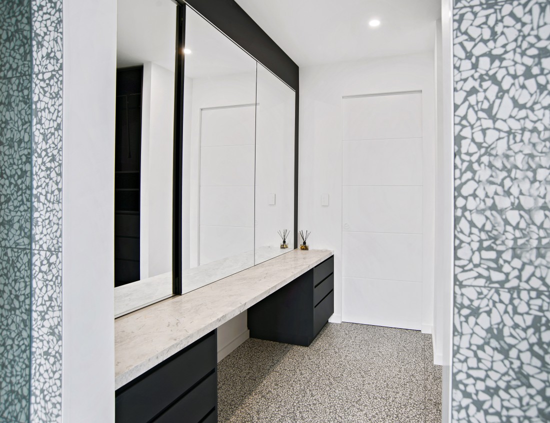 Make Up Station - Powney Supreme Kitchens